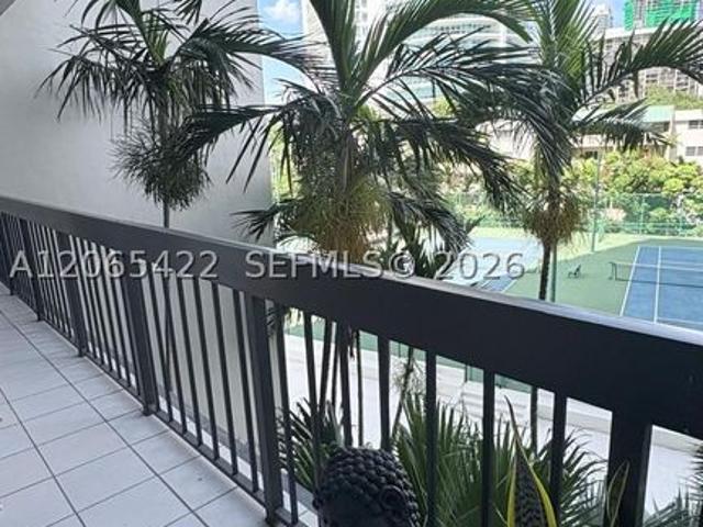 Luxury apartment complex for rent in Miami, Florida