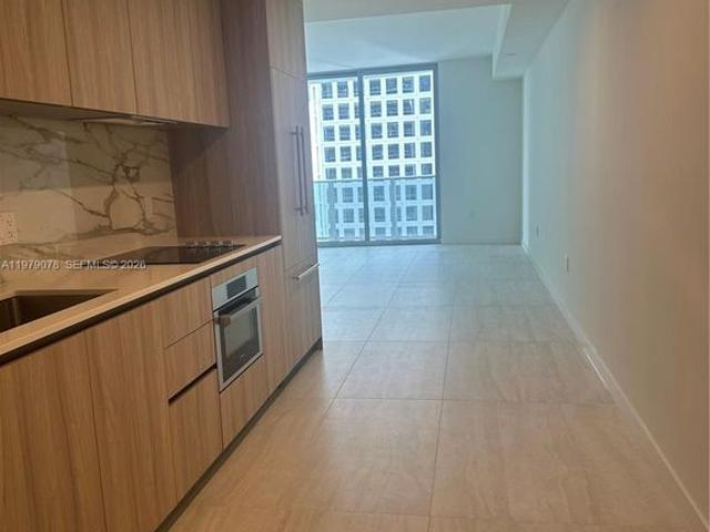 Luxury apartment complex for rent in Miami, United States