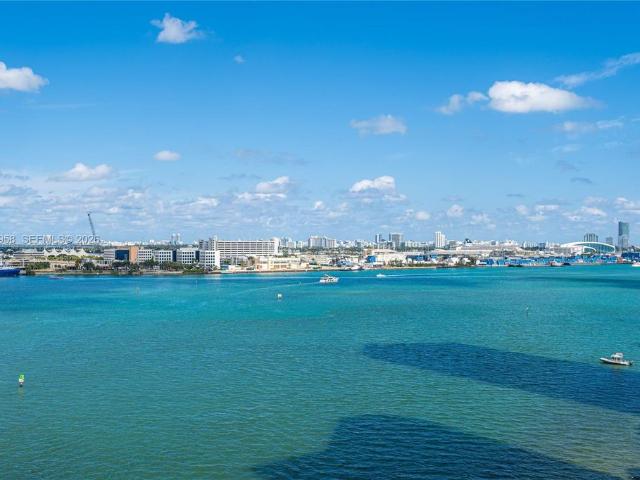 Luxury apartment complex for rent in Miami, Florida