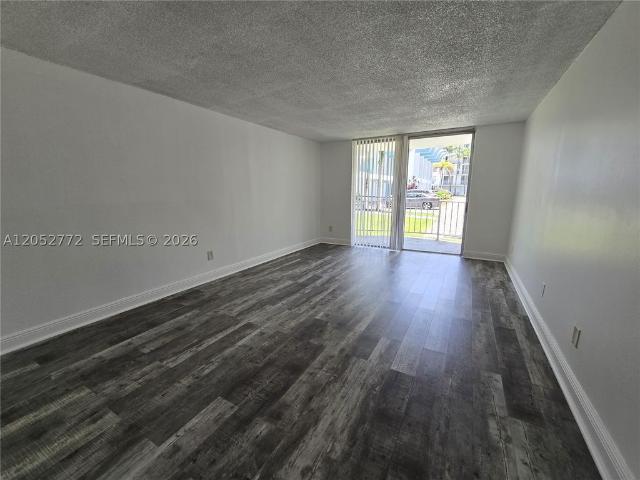 Luxury apartment complex for rent in Miami, Florida