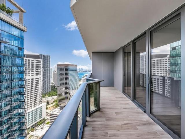 Luxury apartment complex for rent in Miami, Florida