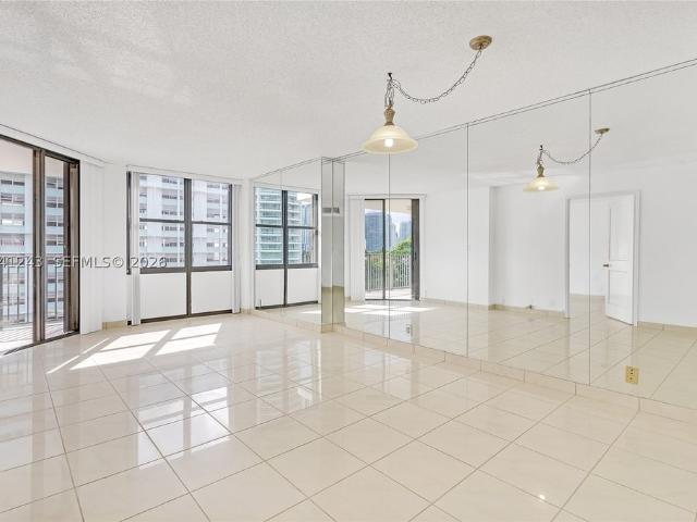 Luxury apartment complex for rent in Miami, Florida