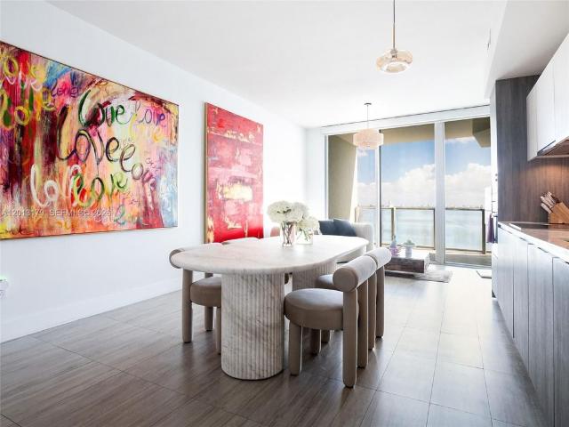 Luxury apartment complex for rent in Miami, Florida