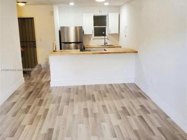 Luxury apartment complex for rent in Miami, Florida