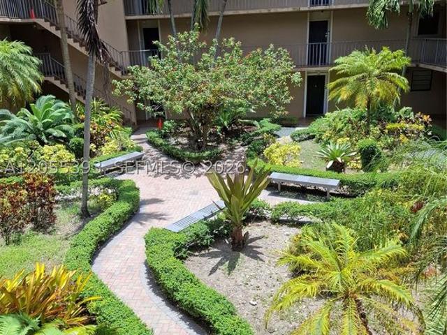 Luxury apartment complex for rent in Miami, Florida