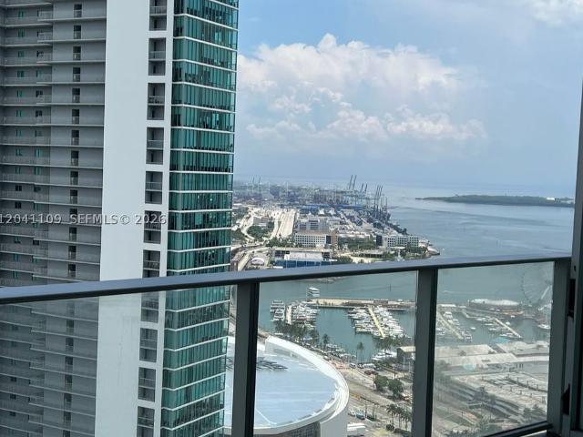 Luxury apartment complex for rent in Miami, Florida