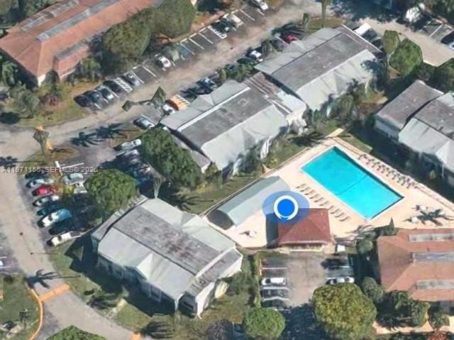 Luxury apartment complex for rent in Miami, Florida