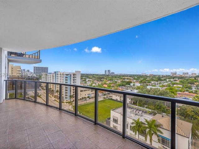 Luxury apartment complex for rent in Miami, Florida