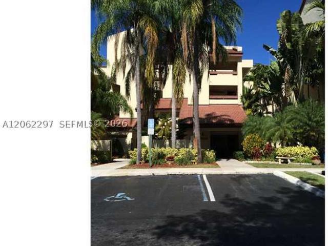 Luxury apartment complex for rent in Miami, Florida