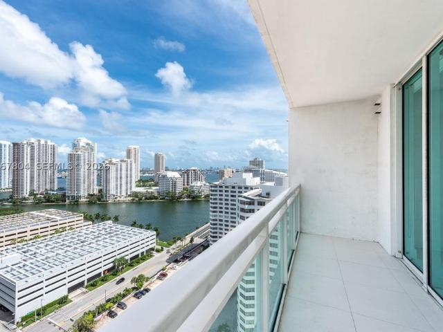 Luxury apartment complex for rent in Miami, Florida