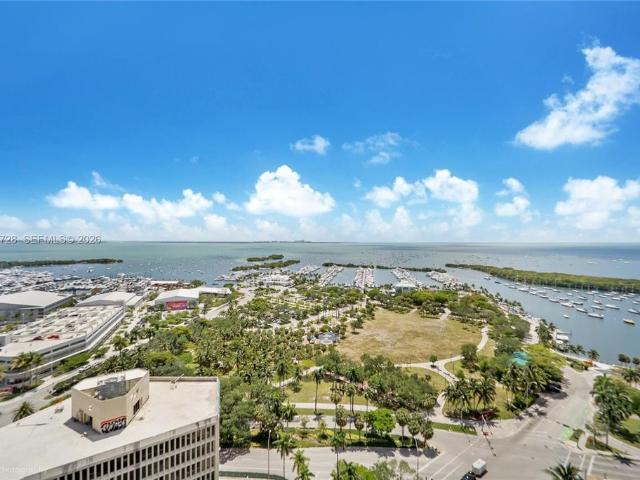Luxury apartment complex for rent in Miami, Florida