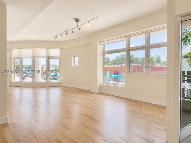 Luxury apartment complex for rent in Miami, Florida