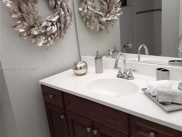 Luxury apartment complex for rent in Miami, Florida