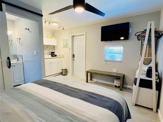 Luxury apartment complex for rent in Miami, Florida