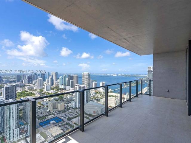 Luxury apartment complex for rent in Miami, Florida