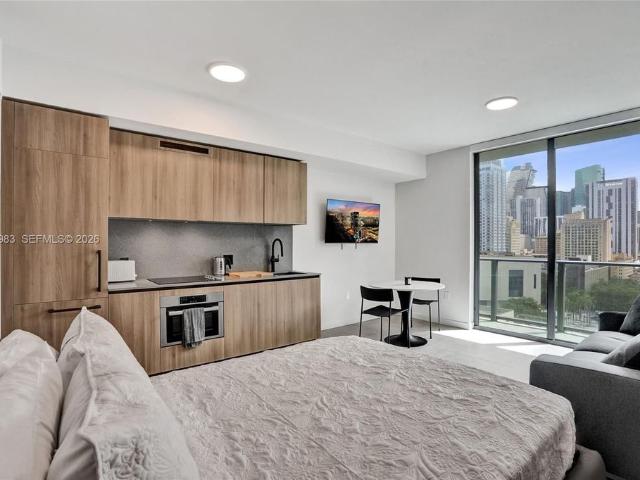 Luxury apartment complex for rent in Miami, Florida