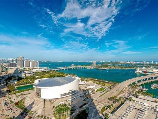 Luxury apartment complex for rent in Miami, Florida