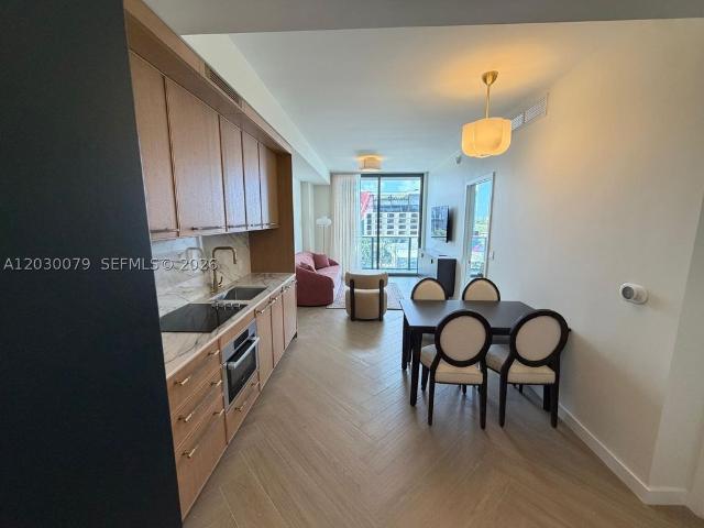 Luxury apartment complex for rent in Miami, Florida