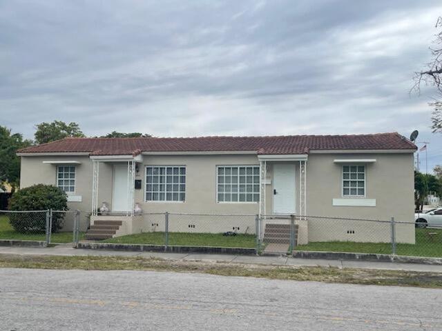 Luxury apartment complex for rent in Miami, Florida