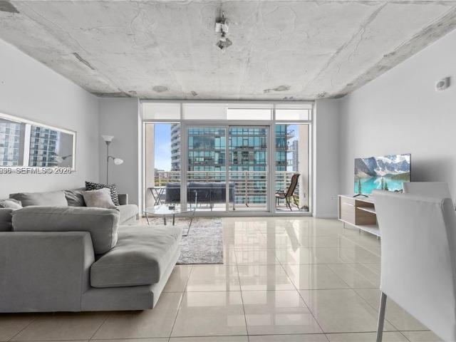 Luxury apartment complex for rent in Miami, Florida