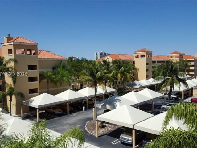 Luxury apartment complex for rent in Miami, Florida