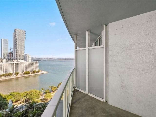 Luxury apartment complex for rent in Miami, Florida