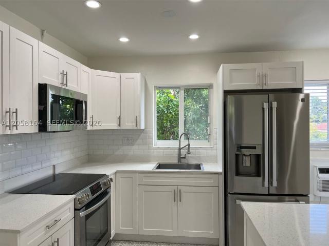 Luxury apartment complex for rent in Miami, Florida