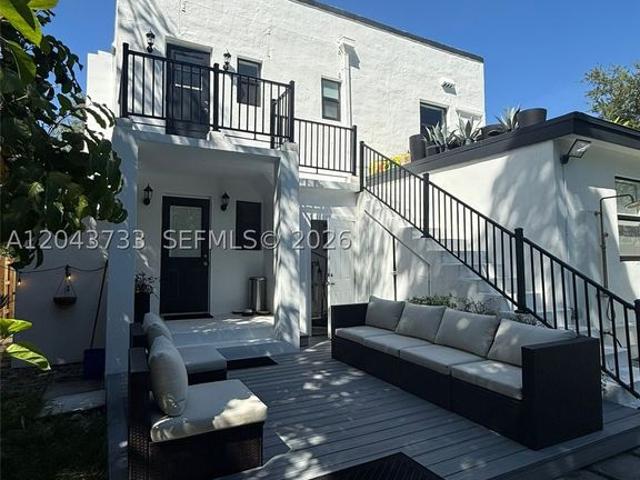 Luxury apartment complex for rent in Miami, Florida