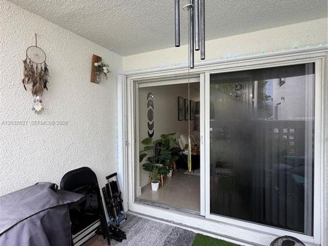 Luxury apartment complex for rent in Miami, Florida