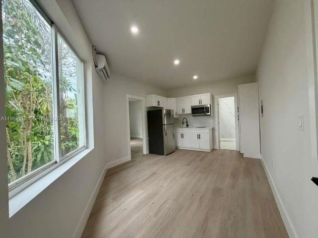 Luxury apartment complex for rent in Miami, Florida