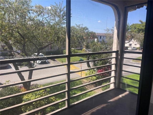 Luxury apartment complex for rent in Miami, Florida