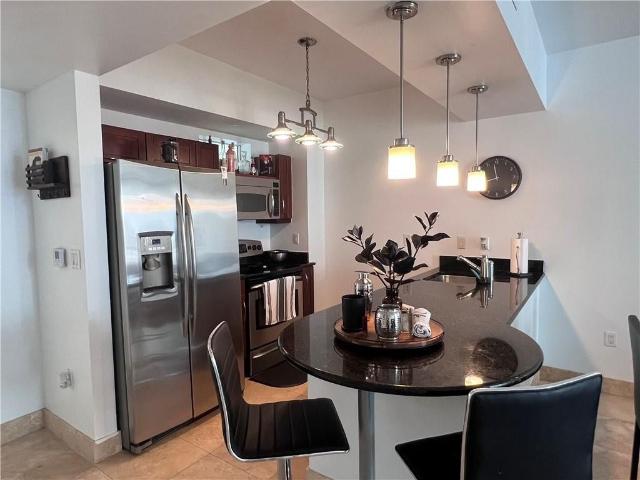 Luxury apartment complex for rent in Miami, Florida