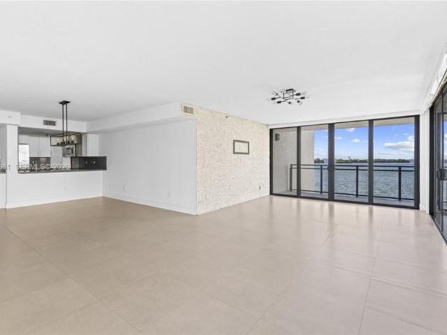 Luxury apartment complex for rent in Miami, Florida