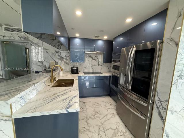 Luxury apartment complex for rent in Miami, Florida