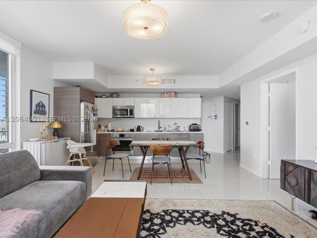 Luxury apartment complex for rent in Miami, Florida