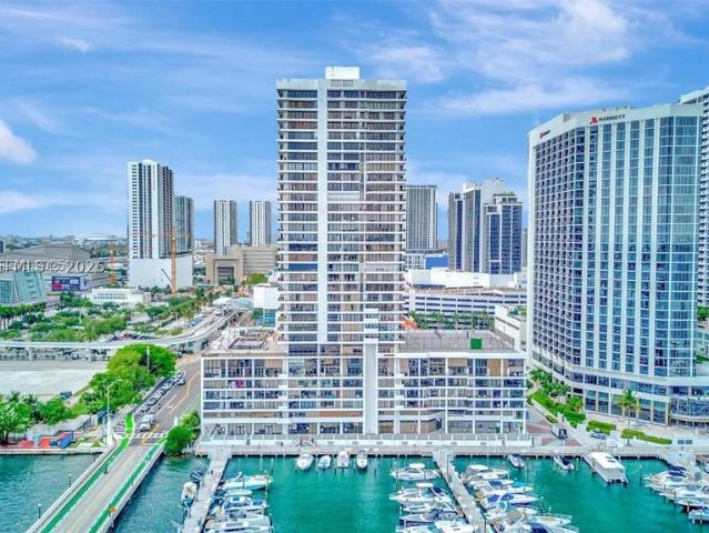 Luxury apartment complex for rent in Miami, Florida