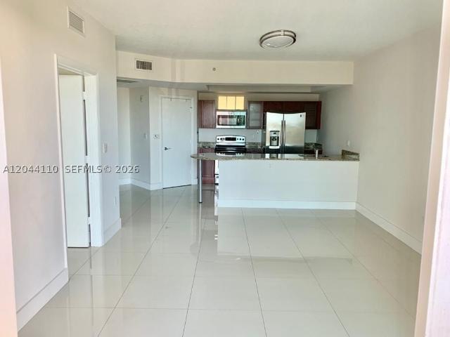 Luxury apartment complex for rent in Miami, Florida