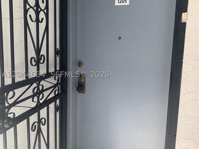 Luxury apartment complex for rent in Miami, Florida