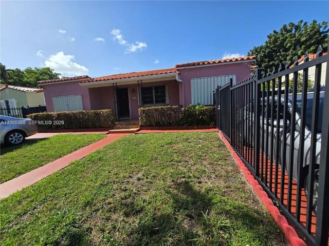 Luxury apartment complex for rent in Miami, Florida