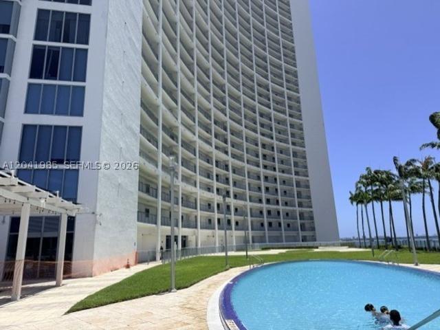 Luxury apartment complex for rent in Miami, Florida