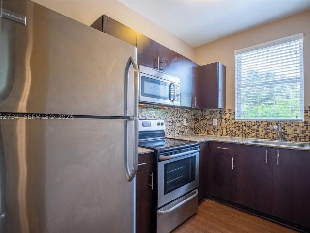 Luxury apartment complex for rent in Miami, Florida