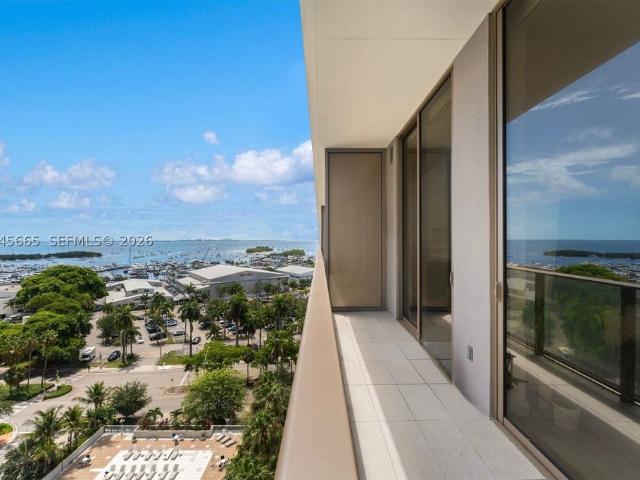 Luxury apartment complex for rent in Miami, Florida