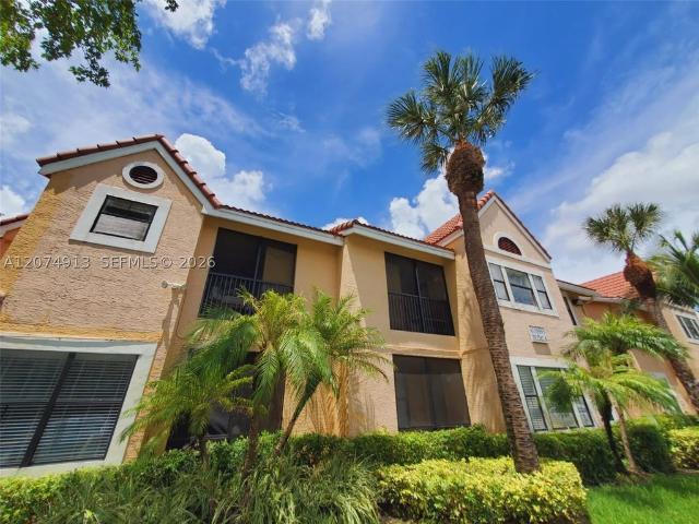 Luxury apartment complex for rent in Miami, Florida