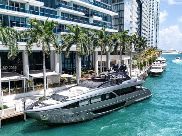 Luxury apartment complex for rent in Miami, Florida