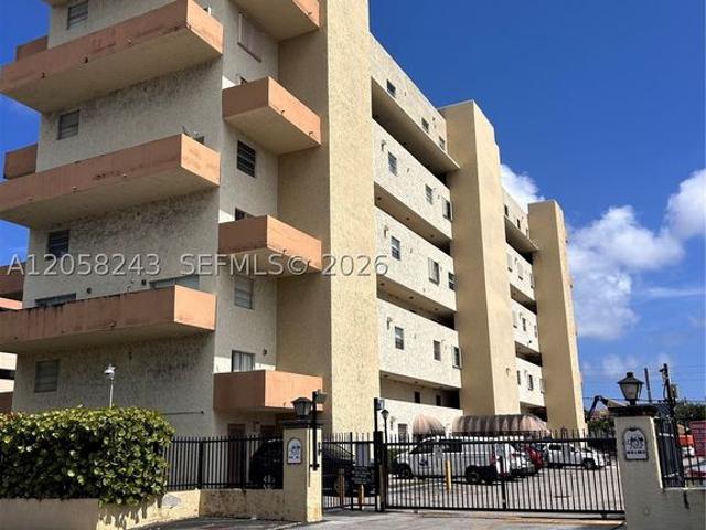 Luxury apartment complex for rent in Miami, Florida