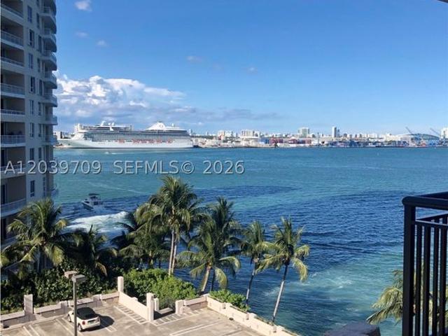 Luxury apartment complex for rent in Miami, Florida