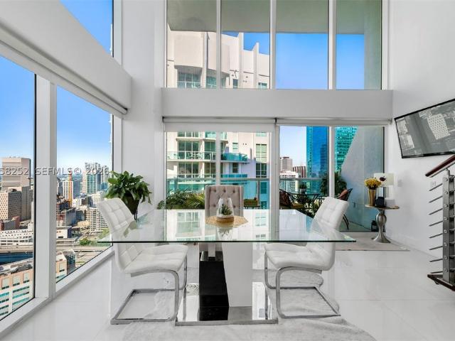 Luxury apartment complex for rent in Miami, Florida