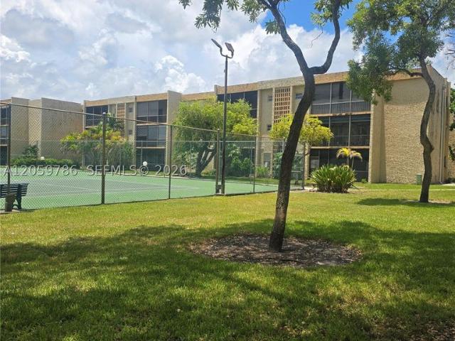 Luxury apartment complex for rent in Miami, Florida