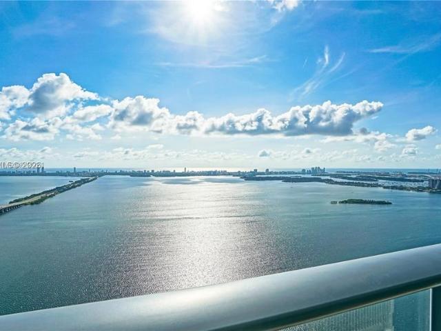 Luxury apartment complex for rent in Miami, Florida