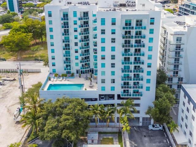 Luxury apartment complex for rent in Miami, Florida